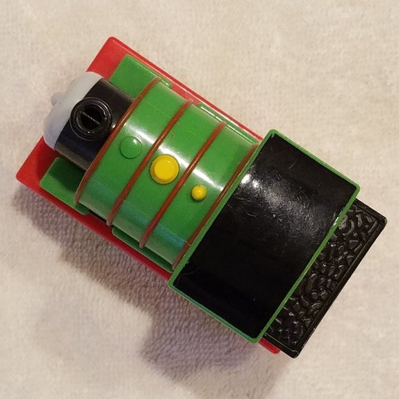 Thomas & Friends | Toys | Thomas The Tank Engine Toy Train Percy Pull ...